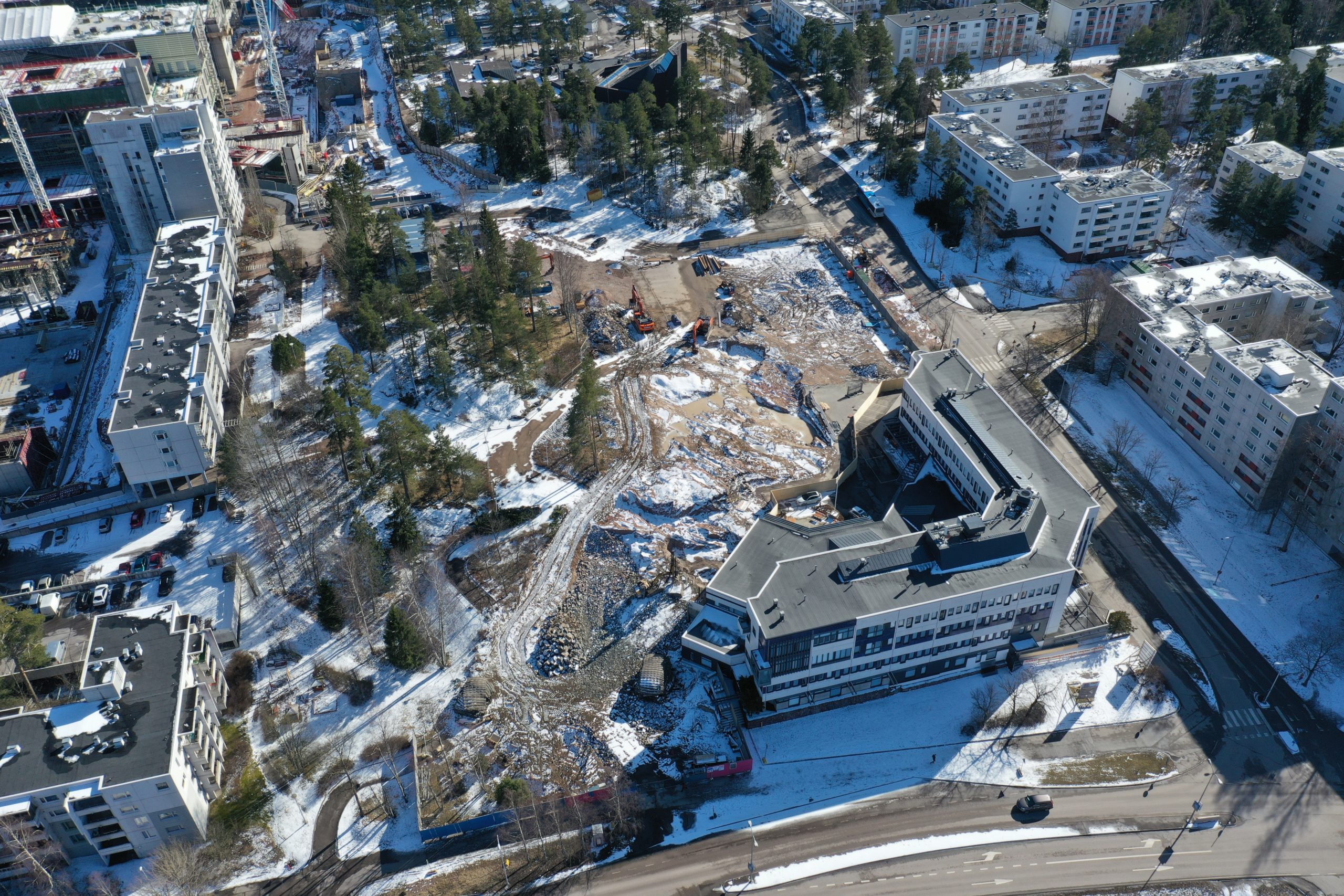 Amplit jatkaa Espoonlahden sähköistämistä Aarhollissa | Amplit